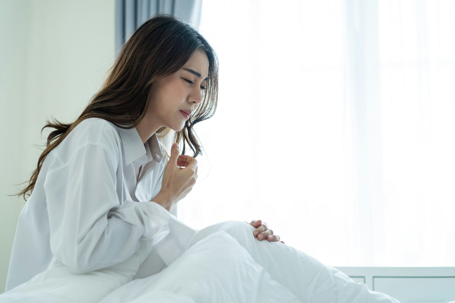 Gêne dans la gorge : causes et solutions naturelles